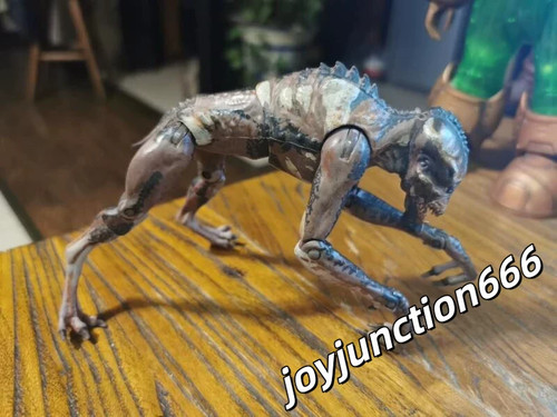 Doctor Who Primeval Chupacabra 6-Inch Highly Articulated Genetic ...