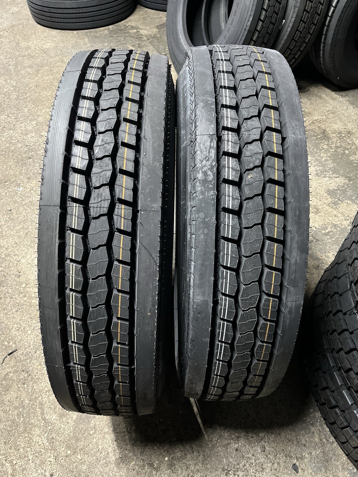 11R22.5 / 16 PLY PREMIUM DRIVE / REAR / SEMI TRUCK TIRES/ NO SHIPPING ...