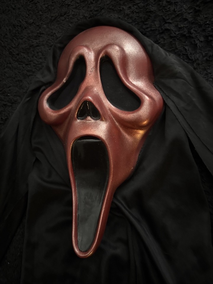 Red metallic Ghostface scream mask | eBay