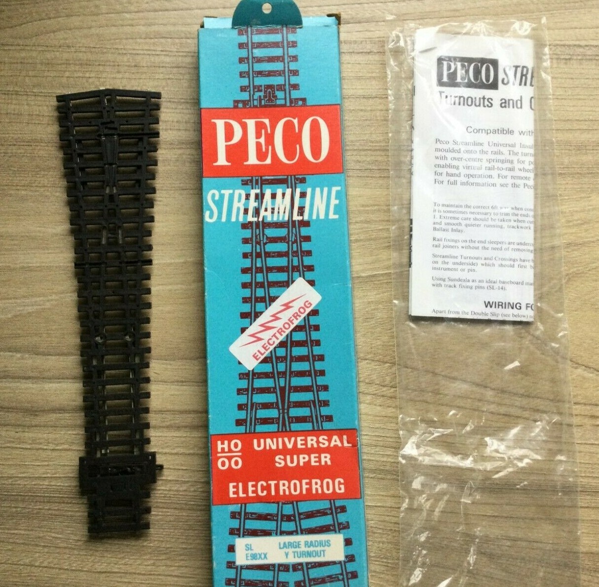 Peco 00 Boxed-Unboxed Streamline Code 100 Electrofrog Points - Choose ...