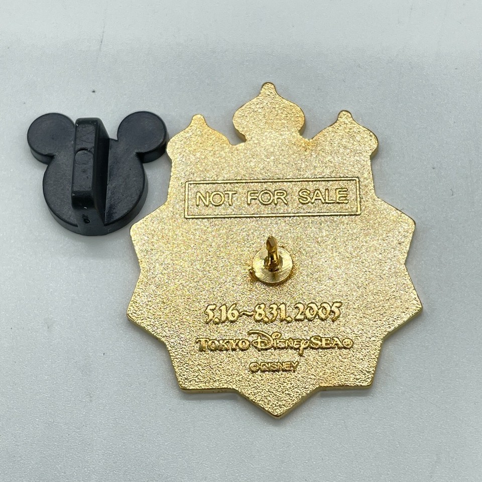 Tokyo Disney Resort Game Prize Pin Aladdin whole new world 2005 Abu | eBay
