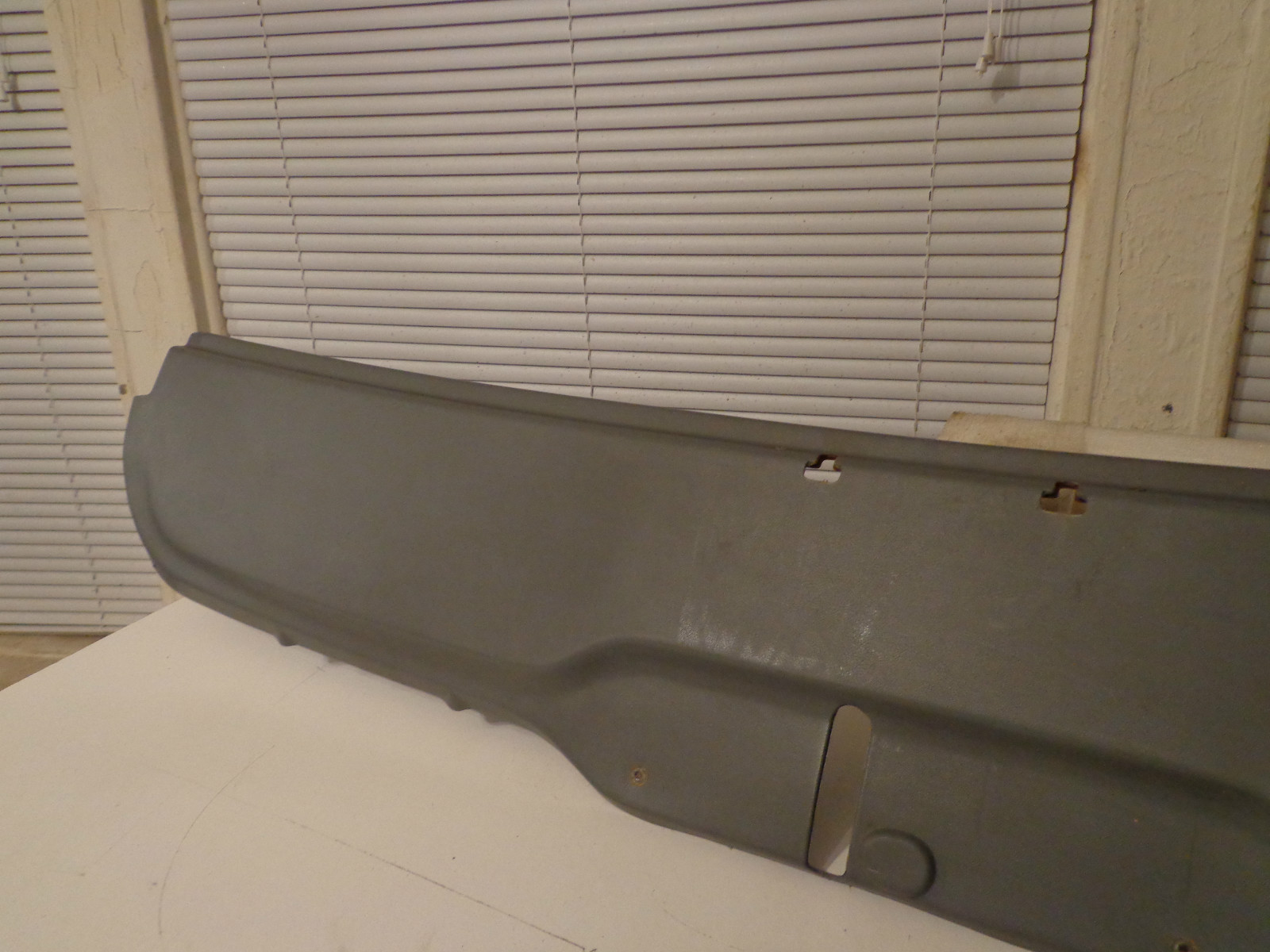 82 83 84 85 86 87 88 89 90 92 Camaro z28 Iroc Fire Am Rear Hatch Trim ...