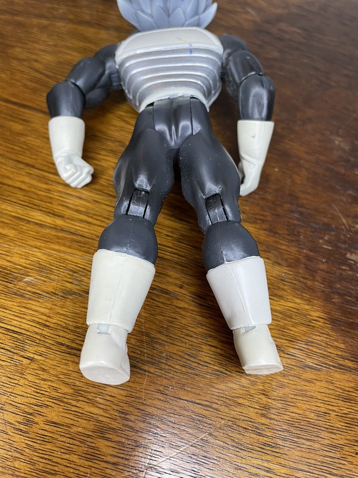 Jakks Dragon Ball Z Battle Damage / Ultra SS Trunks Goku Limited ...