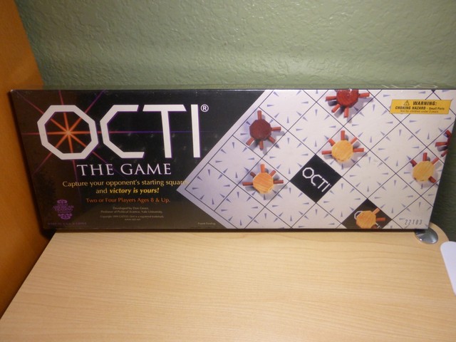 Octi The Game Strategy Wood Chess Checkers Great American Trading for ...