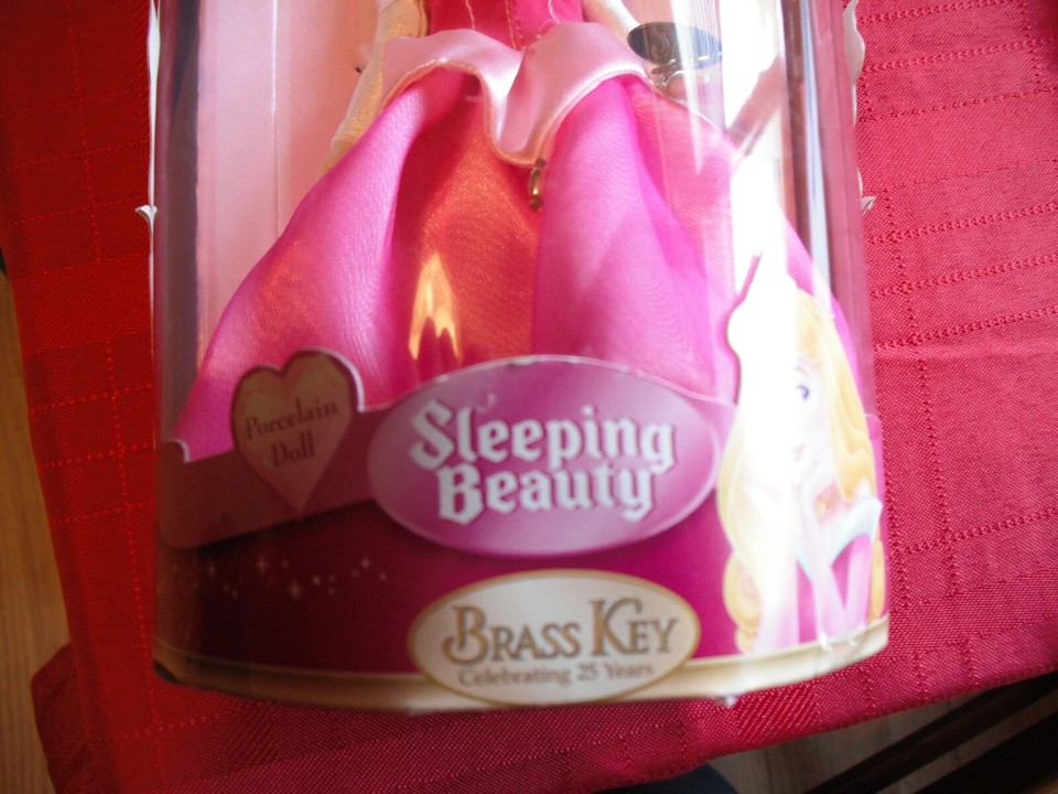 2006 Disney's Sleeping Beauty Brass Key Porcelain Doll In Original Box ...