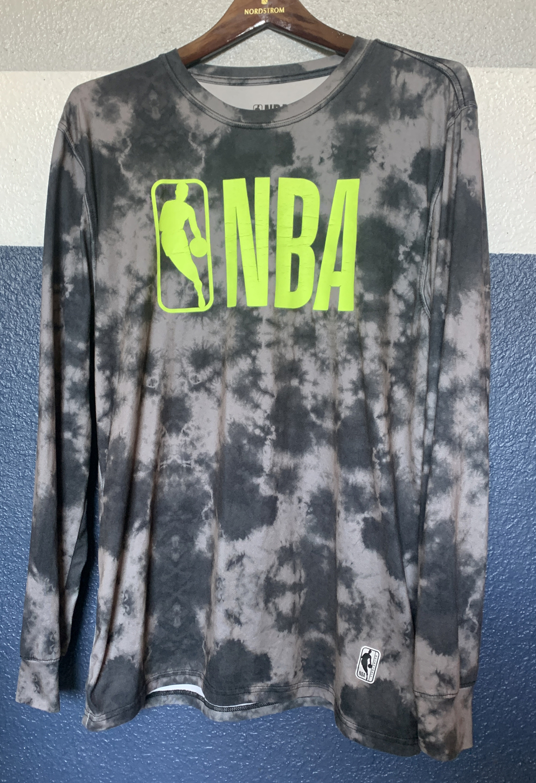 NBA Large Long sleeve Graphic Logo T-Shirt Mens Gray Tie dye Poly/Spdx ...