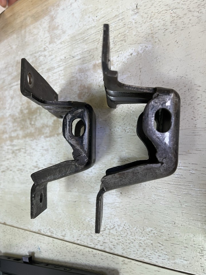 1964 1965 1966 1967 Buick Skylark Engine to Frame Mounts 225 and 300 V8 ...