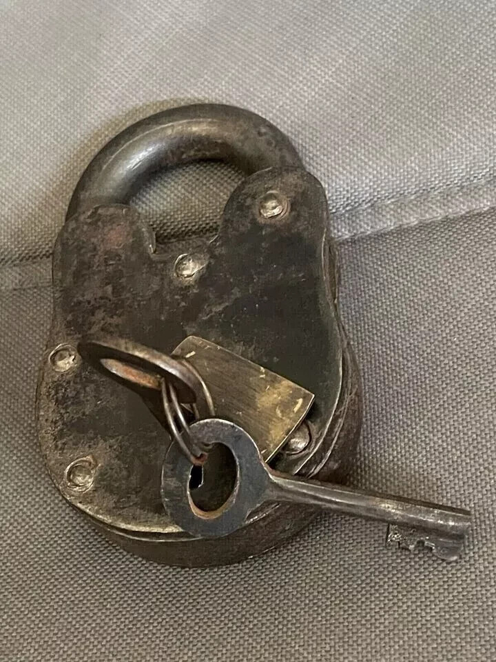 Antique 5'' Padlock Lock and 2 Key Old Vintage Antique 1800s Style lock ...