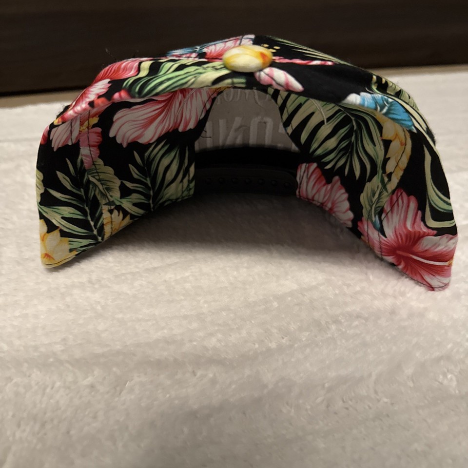 Snapback Captain Morgan Spiced Rum Loconut Floral Hawaiian Tropical Hat ...