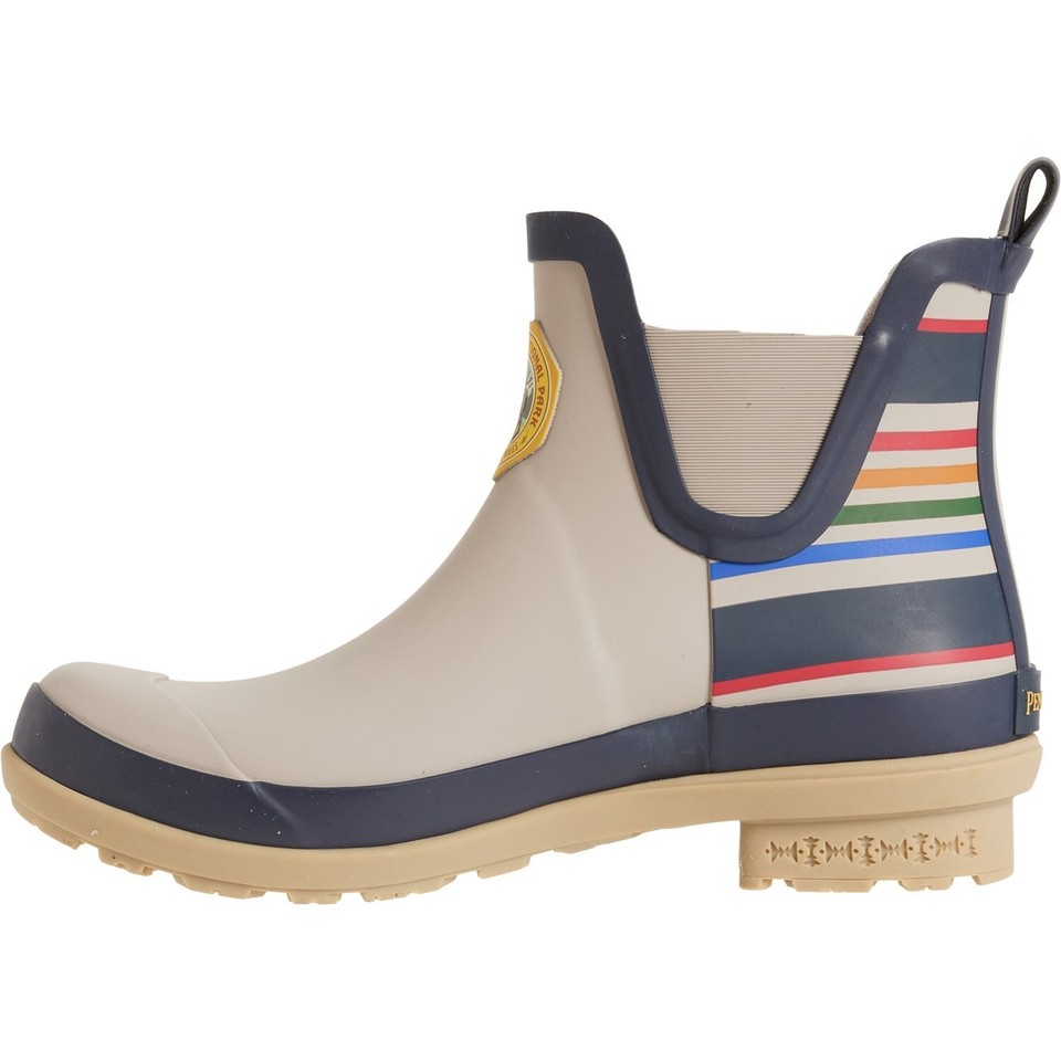 Pendleton Yellowstone National Park Chelsea Rain Boots, Women (Pick a ...
