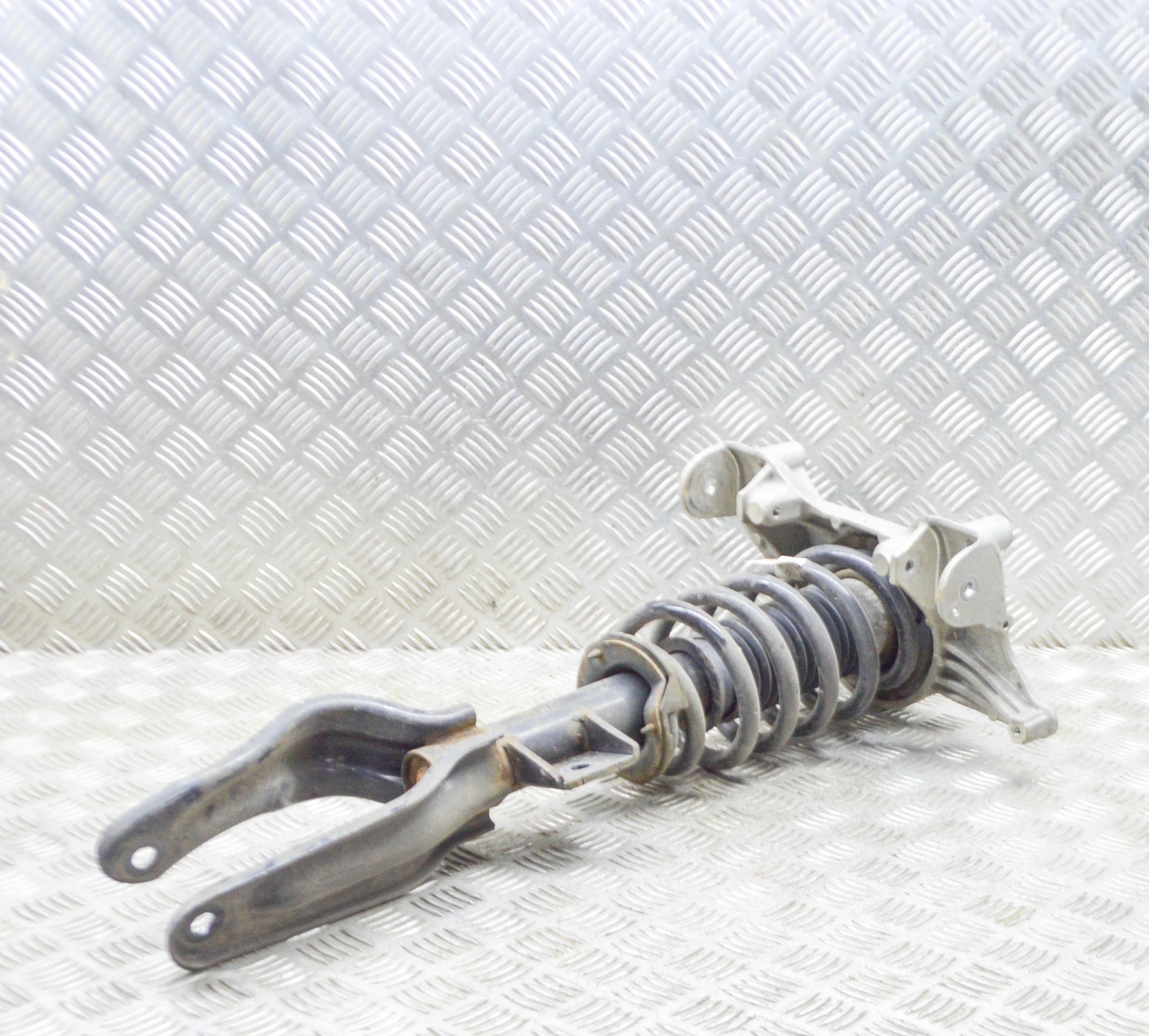 TESLA MODEL 3 Front Left Shock Absorber 1044363-00-F 1044379-02-D ...