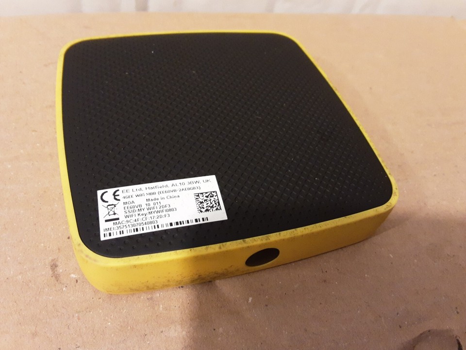 EE 4G Portable Wifi Hotspot EE 4GEE Wifi Mini MBB EE40VB-2AE8GB3 | eBay UK