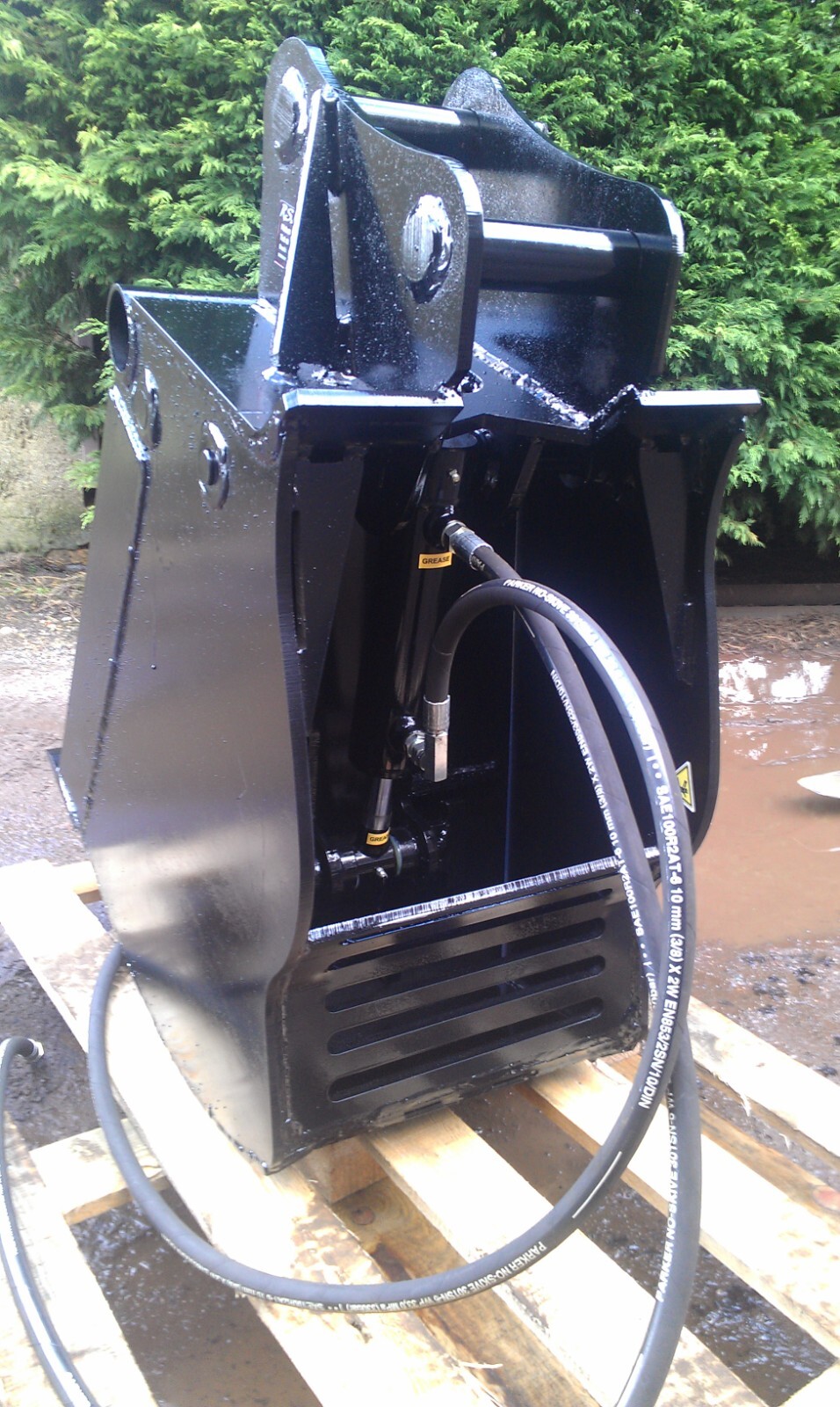 RSL digger excavator up to 12" hydraulic ejector bucket for land ...