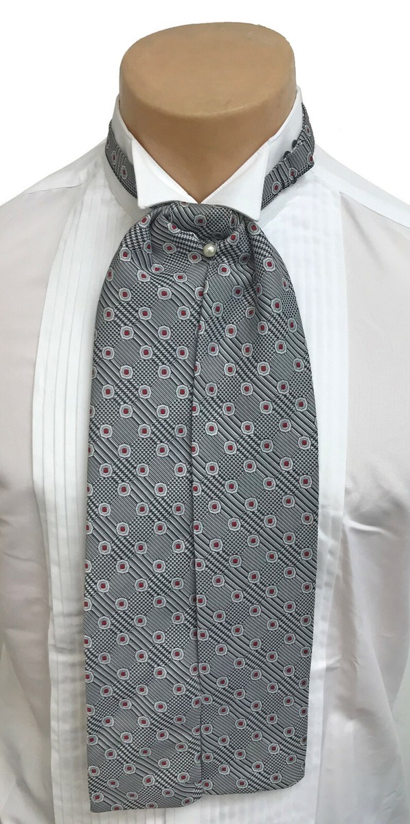 How To Tie A Victorian Cravat