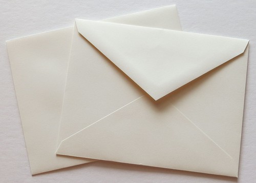 25 A2 Vanilla Paper Premium Envelopes Triangle V Flap PPE43 4 3/8 x 5 3 ...