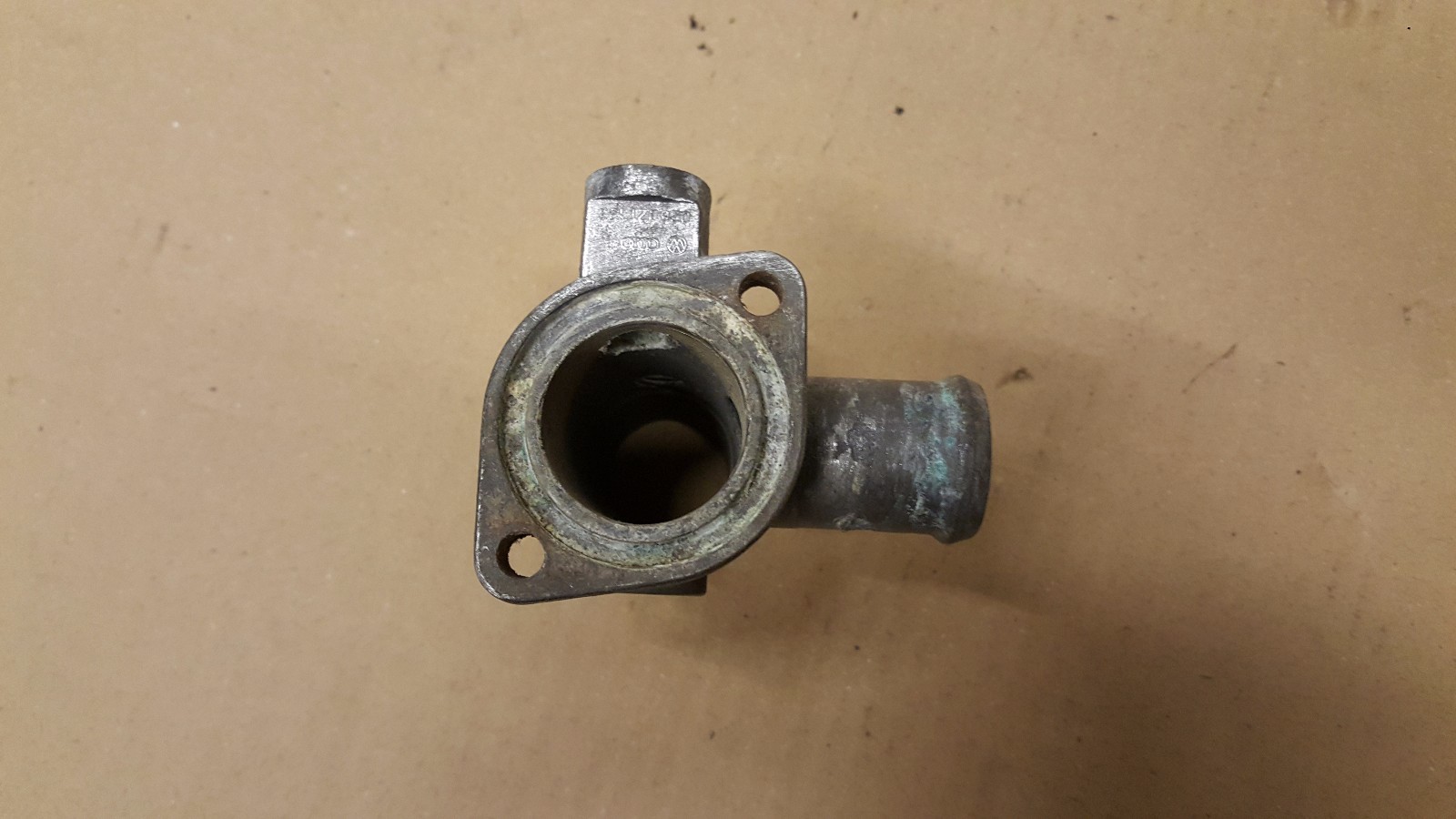 VW GOLF CADDY MK1 1.6 PETROL WATER COOLANT HOUSING 026121133 | eBay