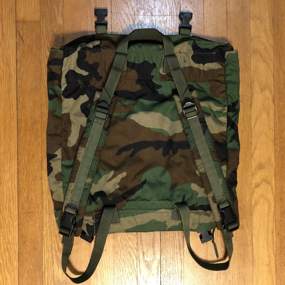 2000s US Army USGI Woodland Camo Combat Patrol Pack & Shoulder Straps ...