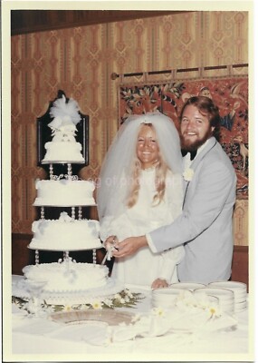 5 X 7 WEDDING DAY Vintage FOUND CAKE PHOTOGRAPH Color ORIGINAL 48 50 F ...