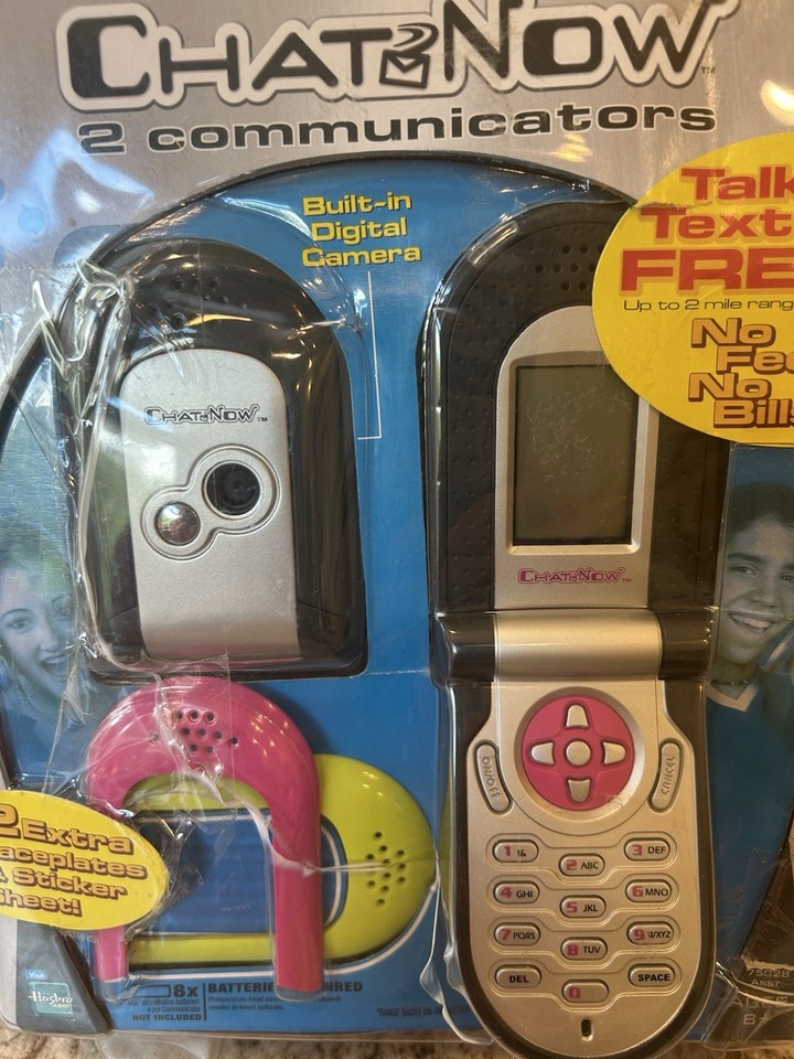 Hasbro Chat Now Flip Style 2 Way Kids Walkie Talkie Communicators W ...