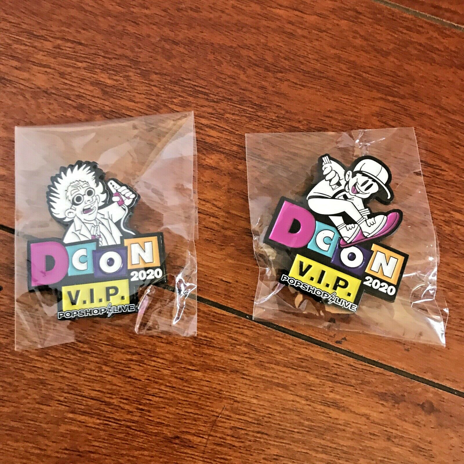 BackToTheFuture DesignerCon Dcon VIP 2020 Medicom VIP Pin Set of 2 NEW ...