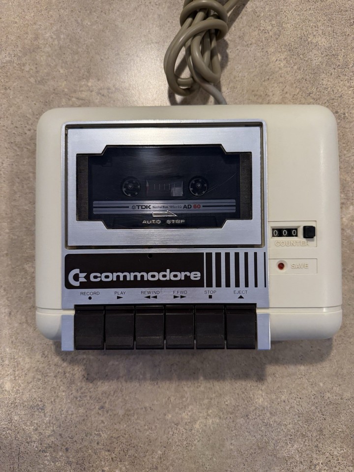 *UNTESTED / PARTS REPAIR ONLY* Vintage Commodore C2N Cassette Player ...