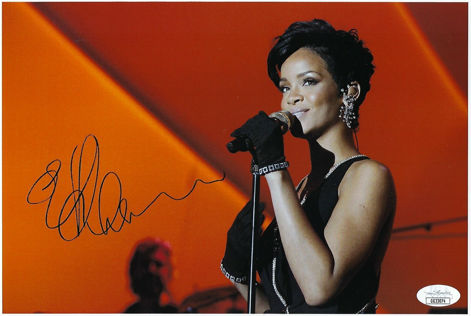 Rihanna Autograph