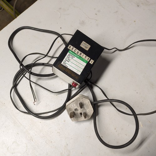 Transformer AUTPUT: DC 16V 70mA 1-5 cells INPUT: 115/230V 50/60Hz | eBay