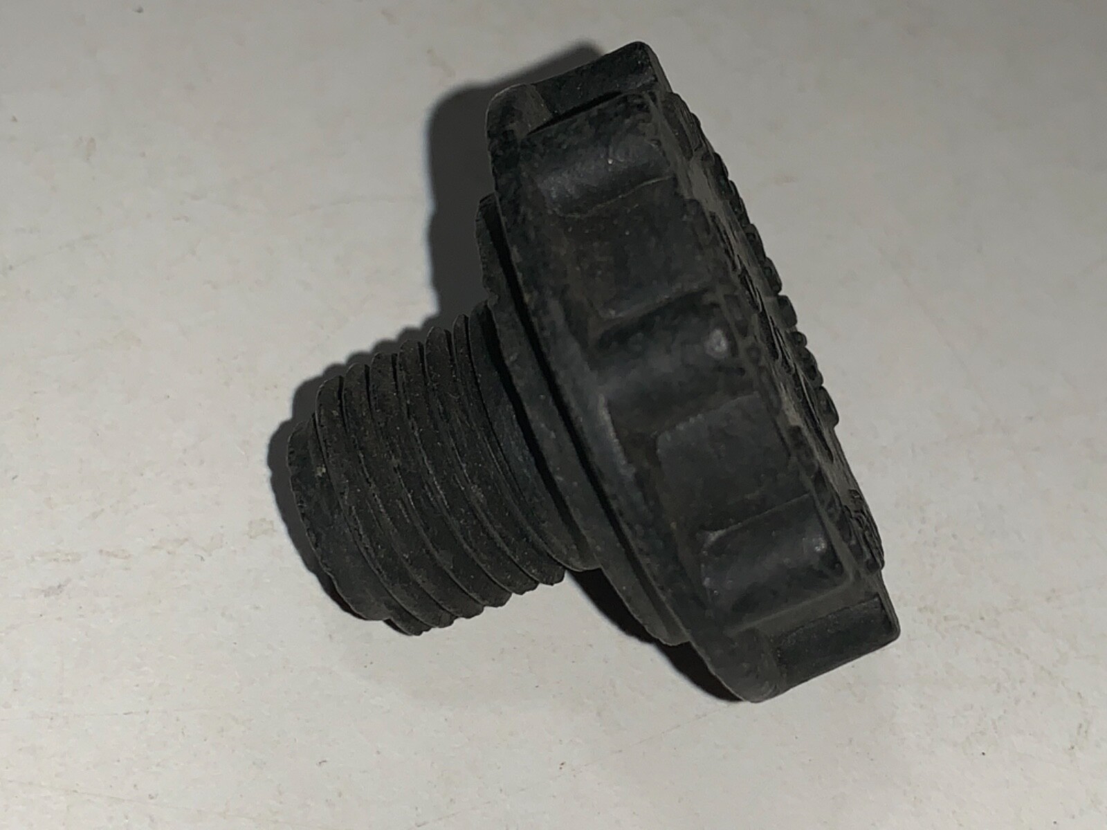 1941 - 1951 CHEVROLET DELCO BATTERY FILLER CAP NOS GM 1879843 | eBay