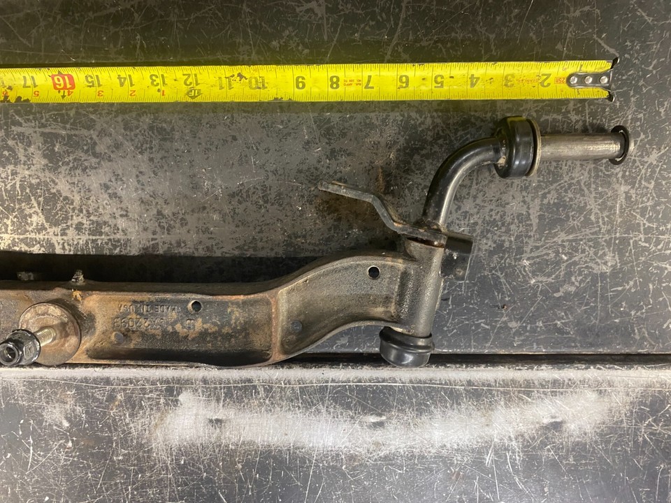 John Deere 115 100 series 19HP steering pivot arm/axle #GY21387 | eBay