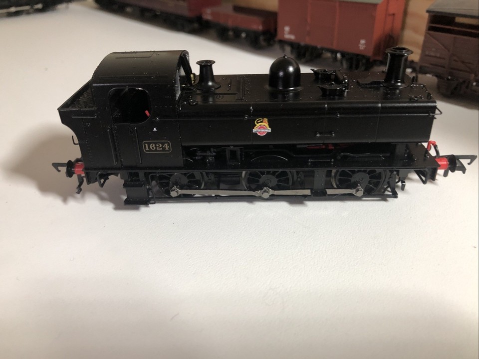 Rapido 16xx pannier tank early Crest..MR-301 CPRE | eBay UK