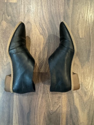 Universal Thread Women's Black Almond Toe Slip-On Wenda Cut Out Bootie ...