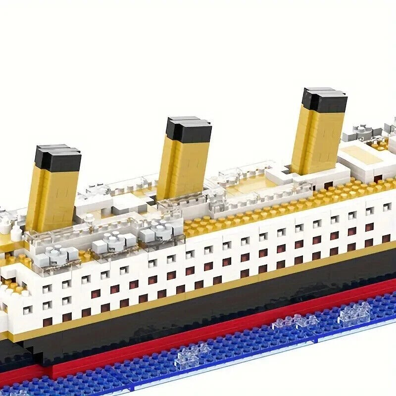 Minecraft Legos DOvOb Titanic Building Blocks - 1288 Piece Mini Bricks ...