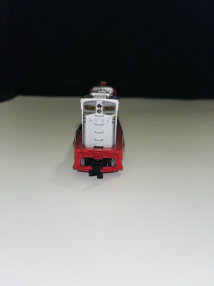 MANTUA-TYCO HO SANTA FE DIESEL #4301 RUNS SOMETIMES BUT INCONSISTENTLY ...