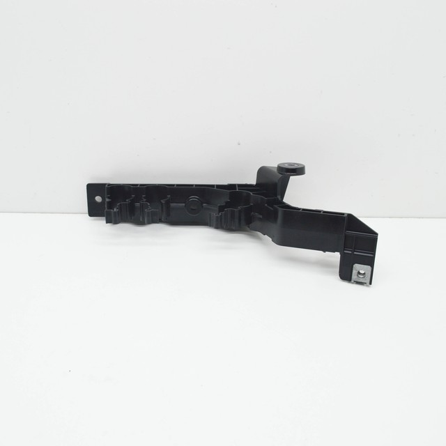 MERCEDES-BENZ GLE W167 Water Coolant Hose Bracket A1675018302 3D 200kw ...