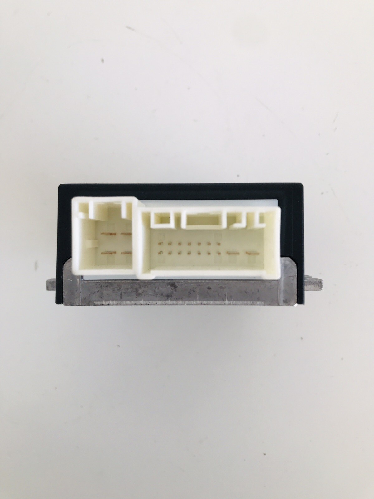 BMW 1 2 3 4 5 6 7 X3 X4 X5 X6 F SERIES FUEL PUMP CONTROL MODULE ECU ...