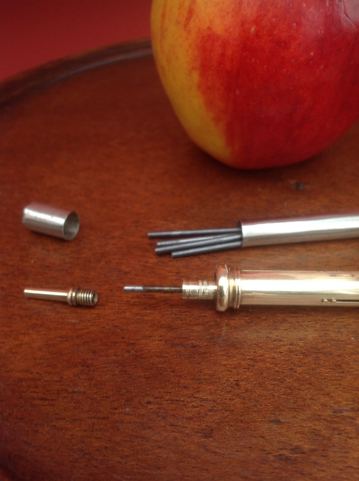 No.634 RARE ANTIQUE 10CT GOLD Retractable | Grelly UK