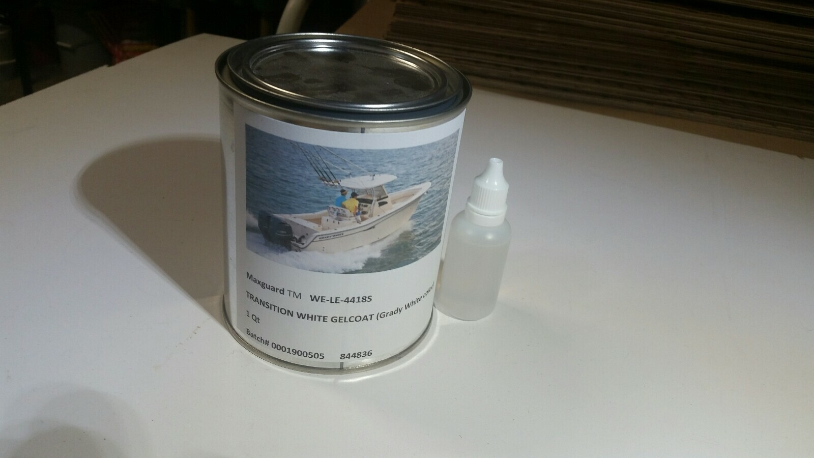White gelcoat (Grady White ) repair kit without wax with Hardner 1pint ...