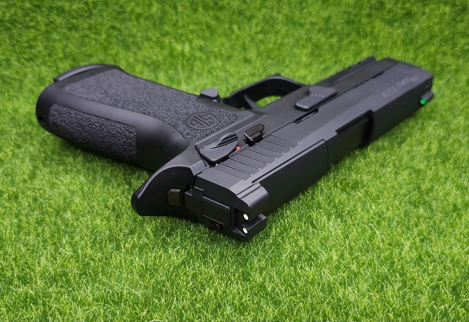 Sig Sauer P320 X-Carry CO2 .177 Cal 350 FPS Blowback Air Pistol - AIR ...