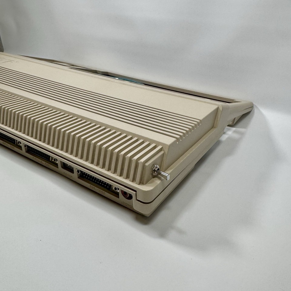 Commodore Amiga A500 AS IS For Parts Or Not Working - See Photos | eBay