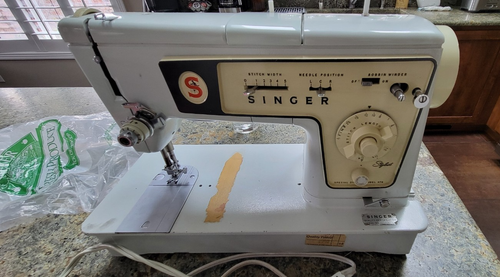 VINTAGE CLASSIC SINGER SPECIAL ZIG ZAG MODEL 478 SEWING MACHINE W ...