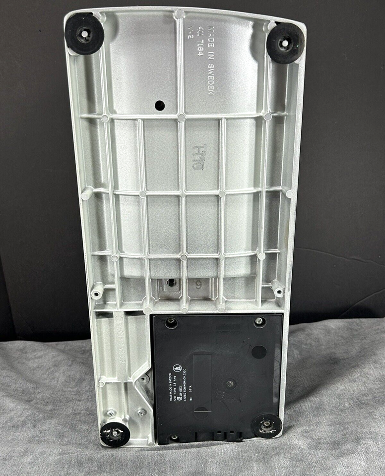 Husqvarna Viking PRISMA 980 Sewing Machine w/ Foot Pedal + Attachments ...