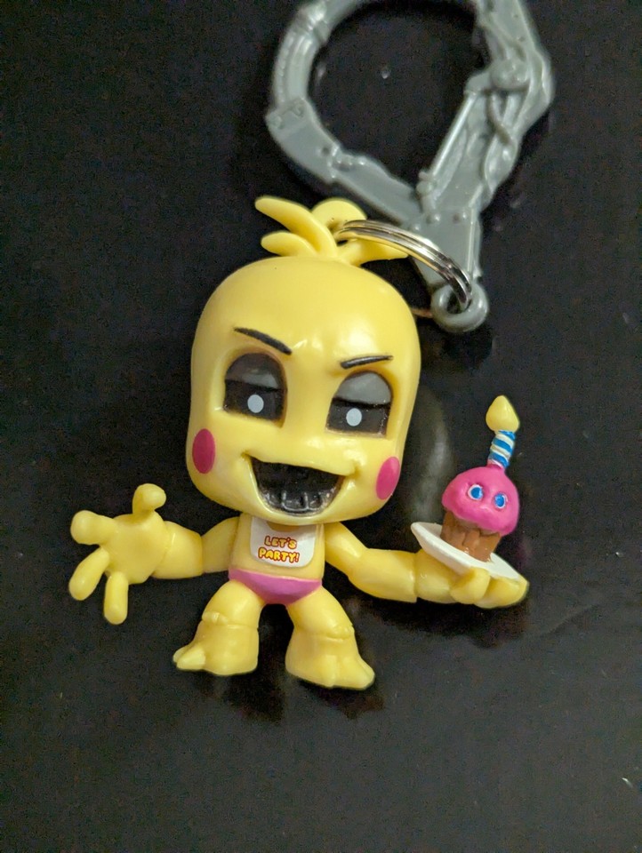 Five Nights At Freddy’s Keychain Clip Chica Cupcake Bagtag Backpack ...