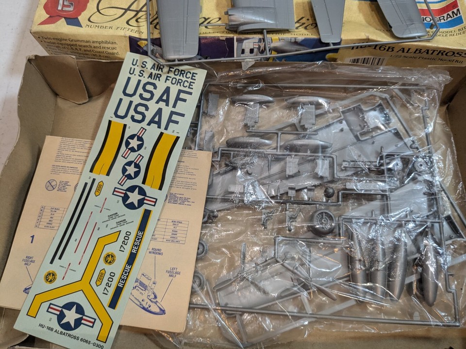 Monogram 6065 - HU 16B Albatross Heritage Edition- Model Airplane Kit 1 ...