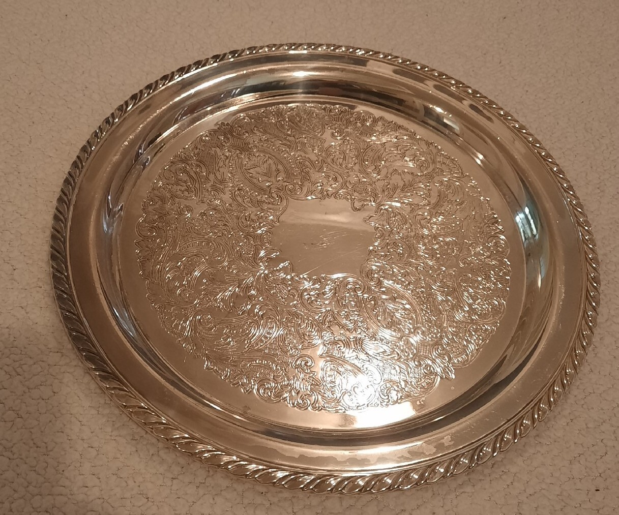 Vintage, preowned, Oneida USA Silver Platter, OL with two lions | eBay
