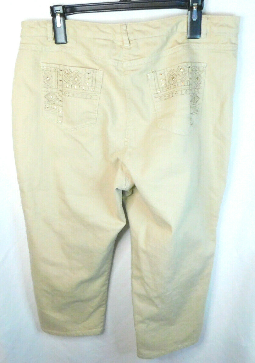 Ruby Rd Women's Beige Capri Zip/Button Closure Pocket… - Gem