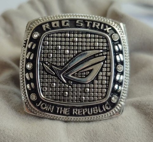 ASUS ROG RTX 40 Series STRIX Limited Edition Alloy Ring White Gold ...