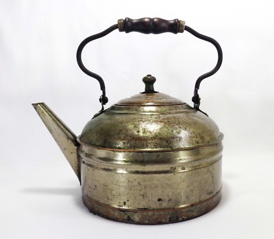 RUSTIC EARLY 20TH C ANTIQUE PRIMITIVE PRESSED TIN LG KETTLE W/WOOD ...