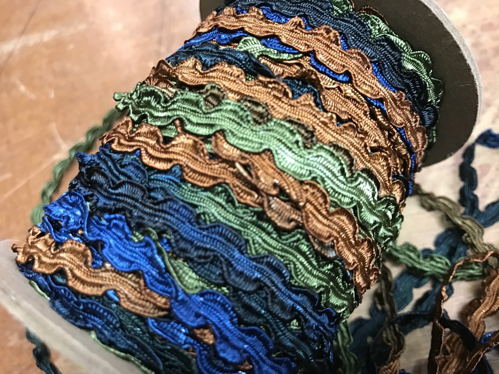 ric rac rayon ombre 1/4" ricrac hand dyed 1yd made in USA | eBay