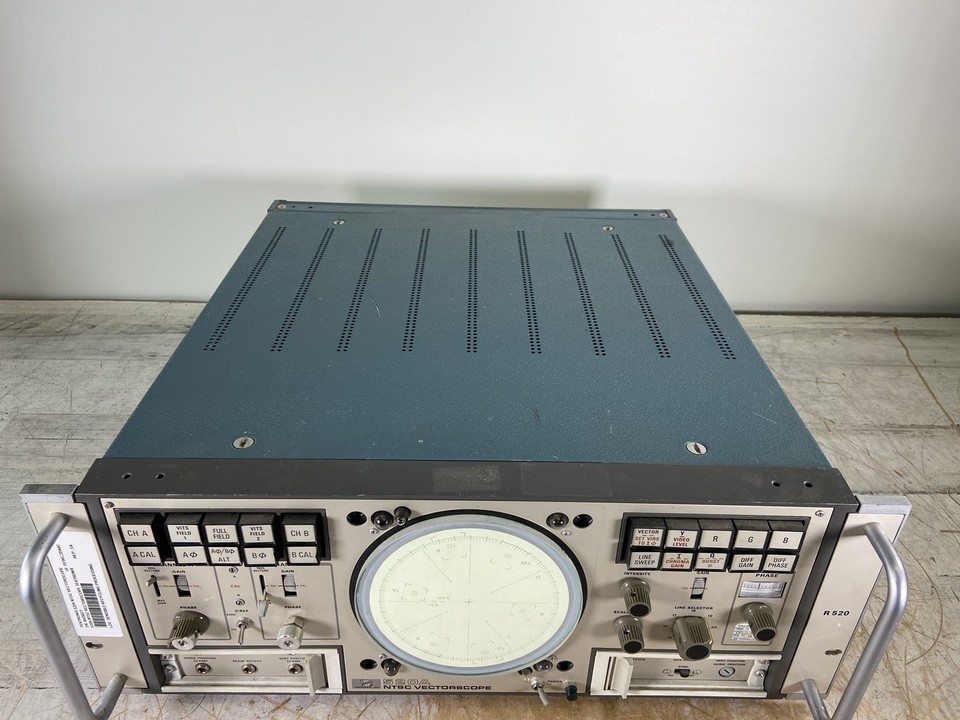 TEKTRONIX 520A NTSC VECTORSCOPE | eBay