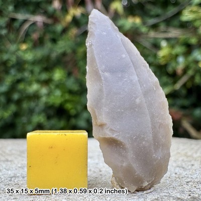 RARE Flint Leaf-Shaped Arrowhead – British Stone Age Tool | Authentic ...